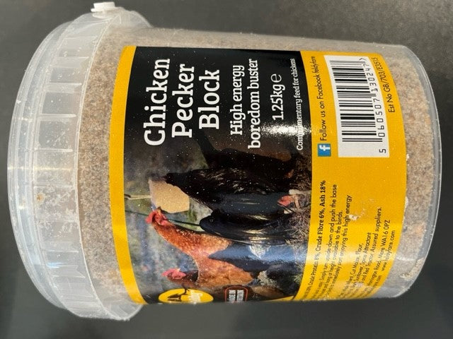 Chicken Pecker Block 1.25KG — The Chicken House Company
