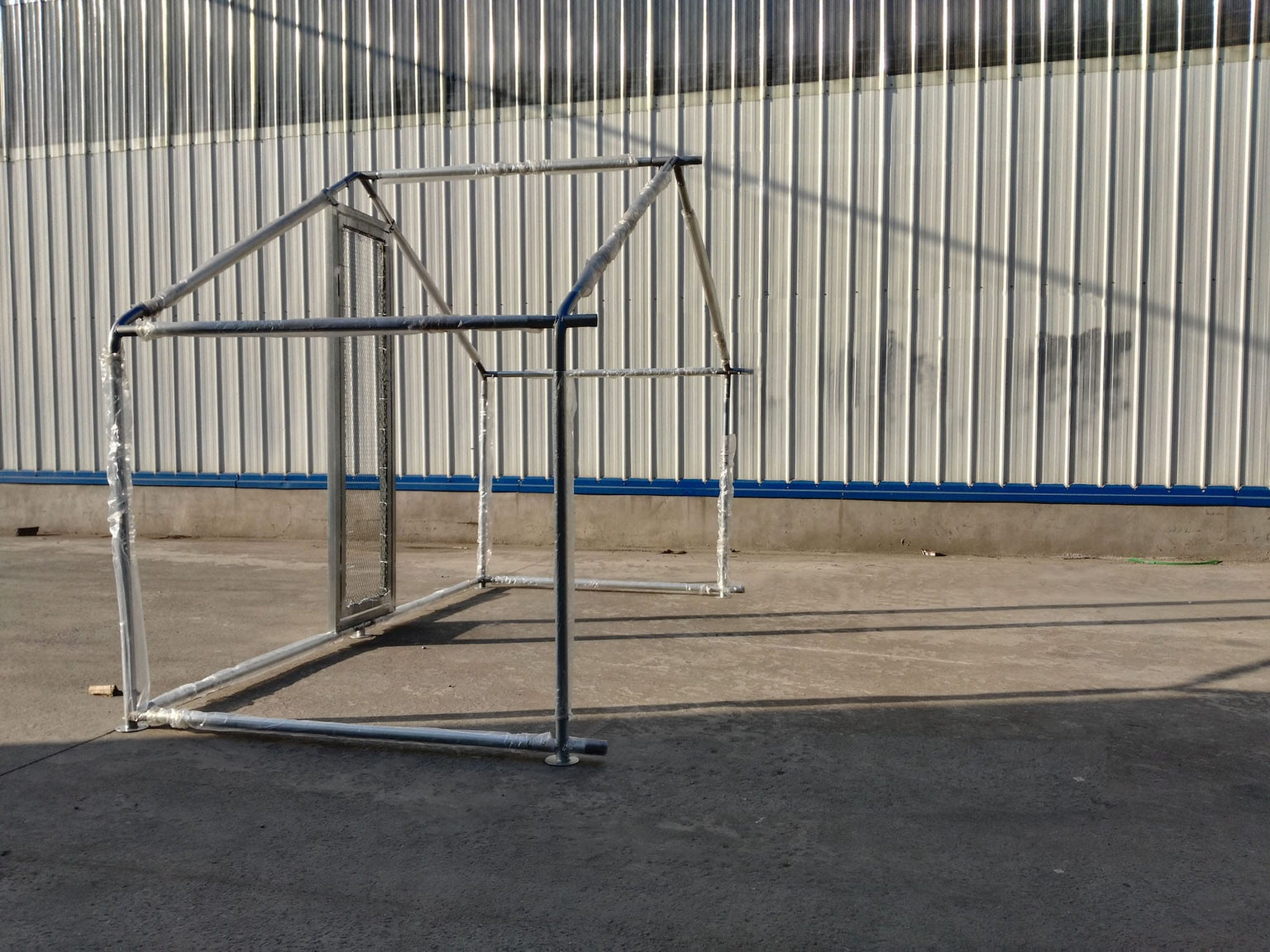 Metal Chicken Runs | Large Walk-in Design — The Chicken House Company